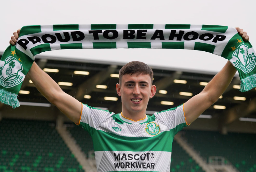 Burns signs on loan for Shamrock Rovers